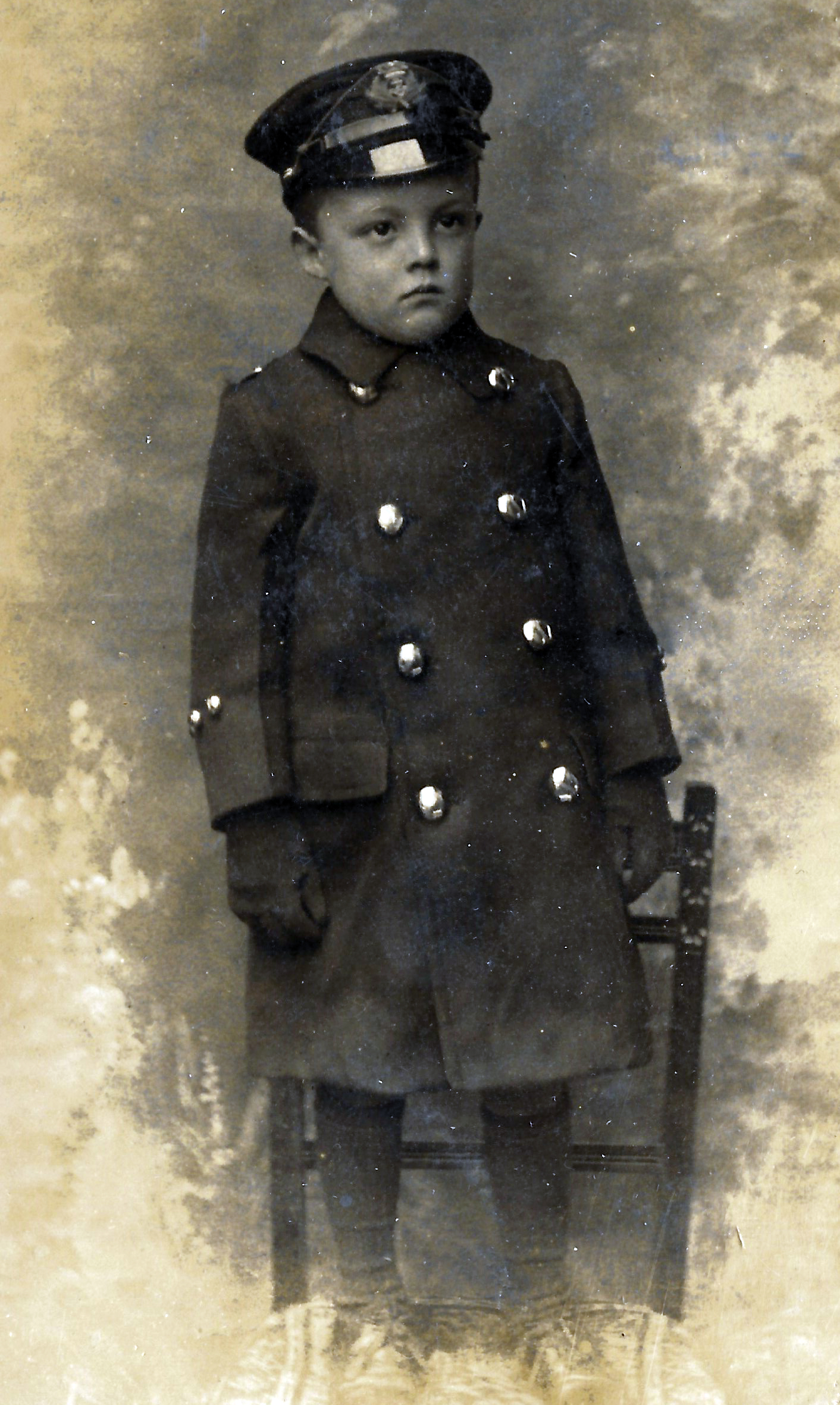 Boy in naval uniform - WW1Photos.org