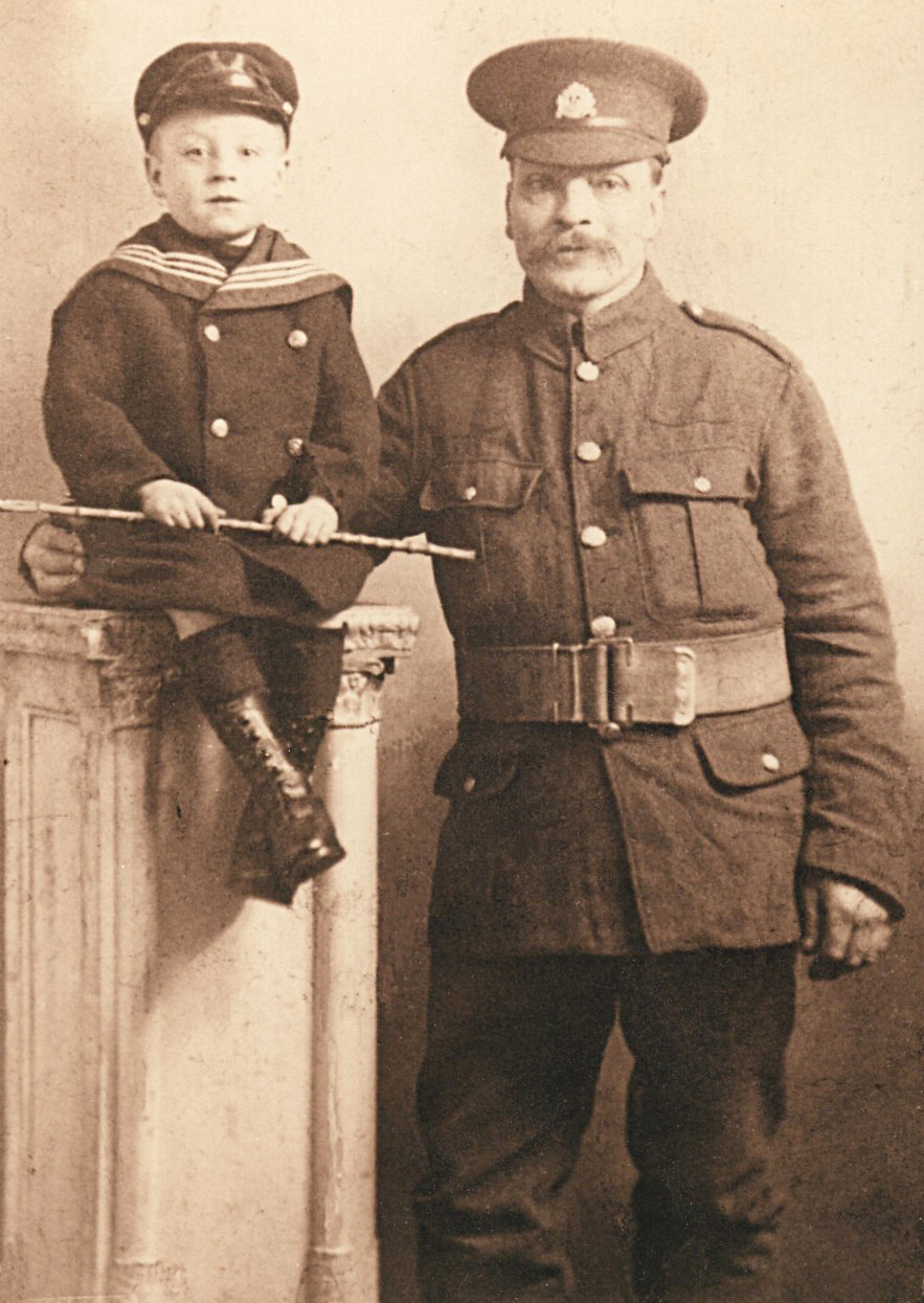 F447 Tom Baker, 6th Battalion, Bedfordshire Regiment, and 796th Area ...